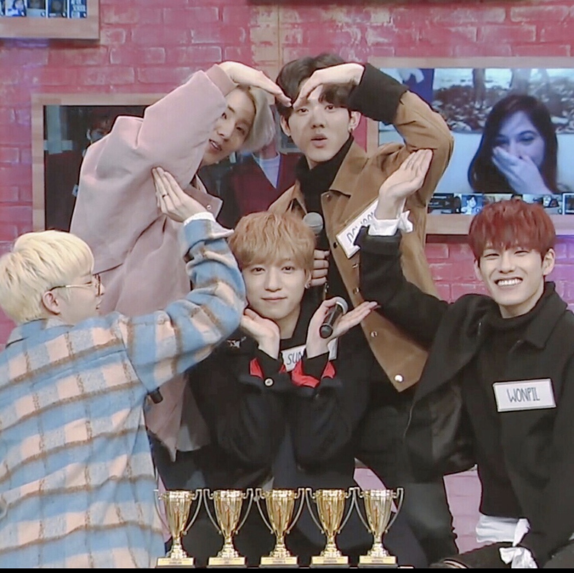 흔한 누나 있는 멤버만 넷인 그룹의 성격 보이는 온도차_jyp - 인스티즈(instiz) 연예 카테고리