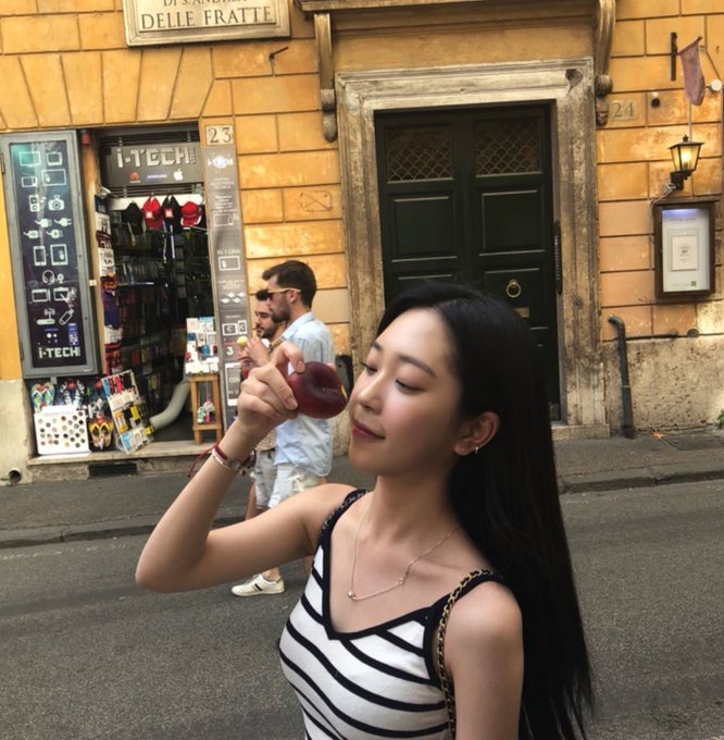 wm 어이없당~; 바로동생 아이 챙겨주긴 하는건가 - 인스티즈(instiz) 연예 카테고리