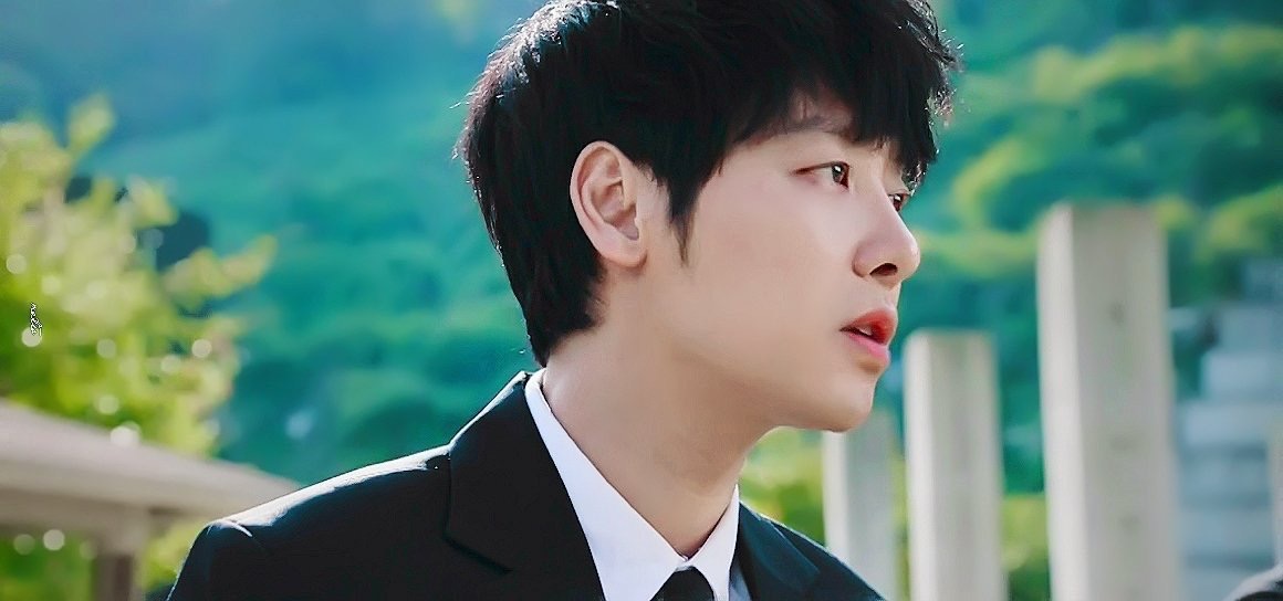 김동욱 손더게 감독님이 예쁘게 보이지 말아야 된다고 했대 - 인스티즈(instiz) 연예 카테고리