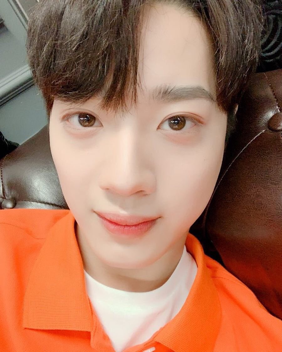 인스타에 셀카까지.. 오늘도 완벽한 하루 - 인스티즈(instiz) 라이관린 카테고리