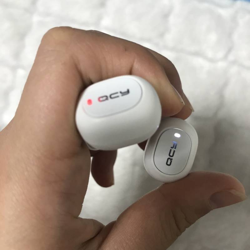 qcy 빨간색 흰색으로 계속 반짝거리는데 이거 머양 왜이래?? - 인스티즈(instiz) 일상 카테고리