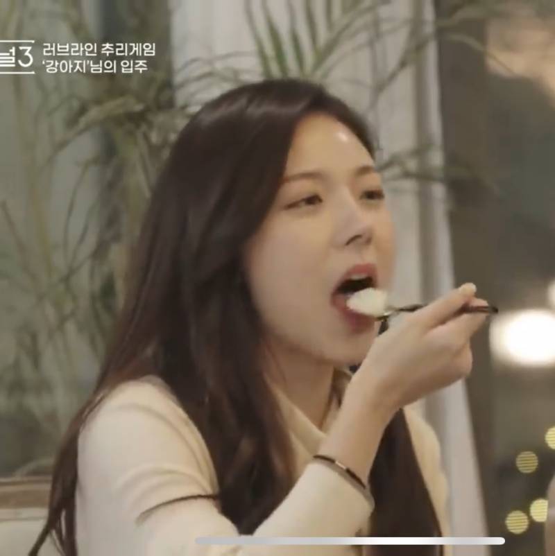 이렇게 이마 뻔쩍뻔쩍 광나는건 피부좋아서 그런거임? - 인스티즈(instiz) 일상 카테고리