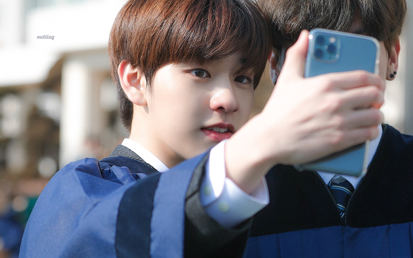 이 사진이 고등학생 졸업 사진이라니 - 인스티즈(instiz) 김동윤 카테고리