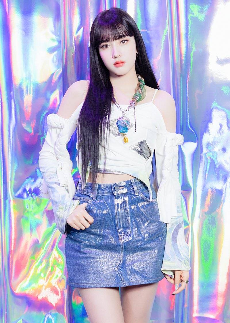 오늘자 스테이씨 'RUN2U' 쇼케이스 무대의상 - 인스티즈(instiz) 이슈 카테고리