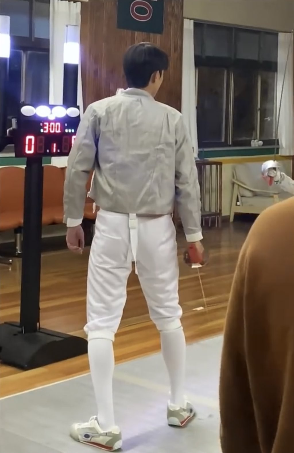 [잡담] 187cm 남주혁의 미친 피지컬 체험하기 - 인스티즈(instiz) 드영배 카테고리