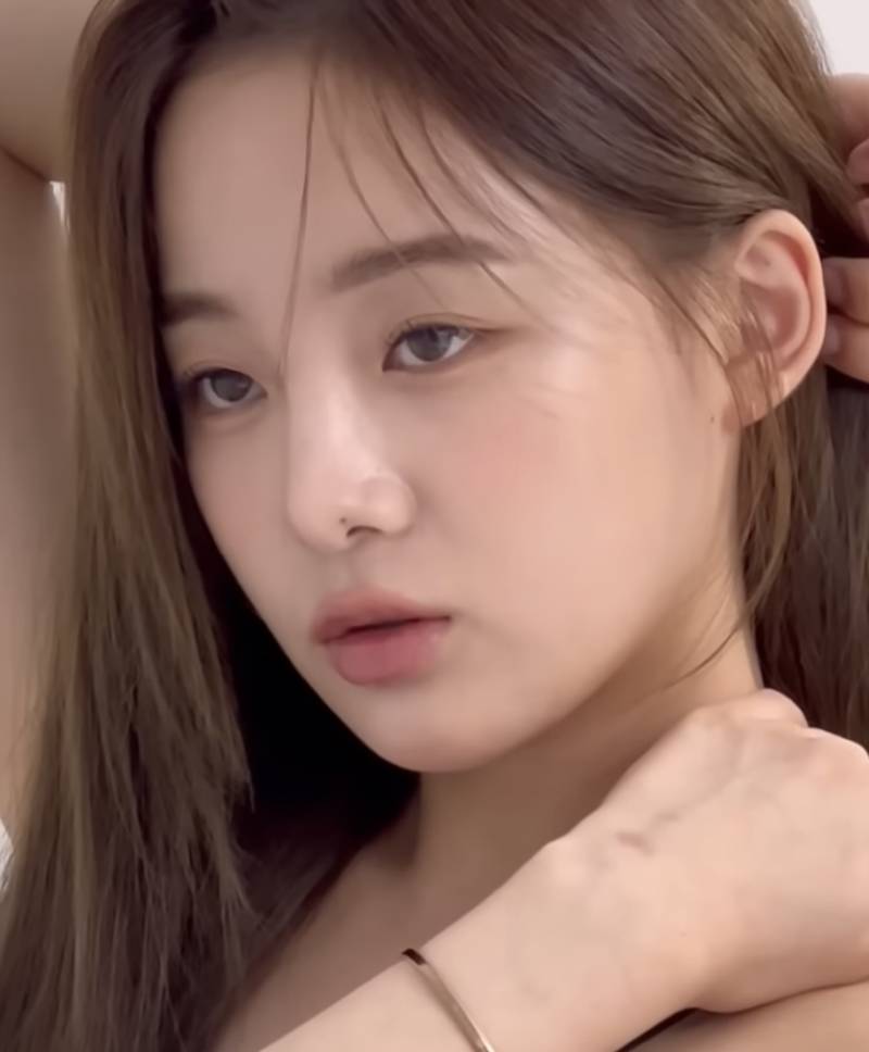 무슨 고딩이 이렇게 예쁘게 생겼지.... - 인스티즈(instiz) 일상 카테고리