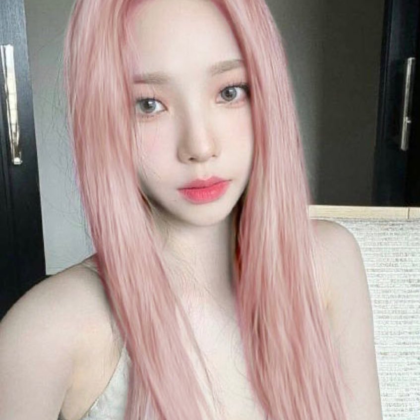 [잡담] 카리나 머리색 합성한거 예뿌다 - 인스티즈(instiz) 연예 카테고리