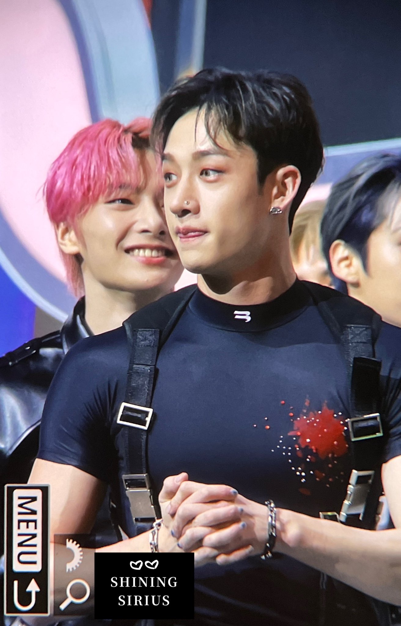 [잡담] 스키즈 방찬 몸에 딱붙는 옷 - 인스티즈(instiz) (K)POP/예능 카테고리