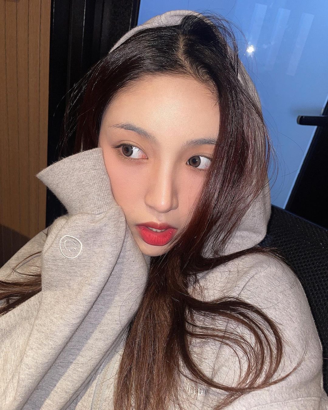 [잡담] 라잇썸 초원이 갈수록 예뻐지는거같애 - 인스티즈(instiz) 연예 카테고리