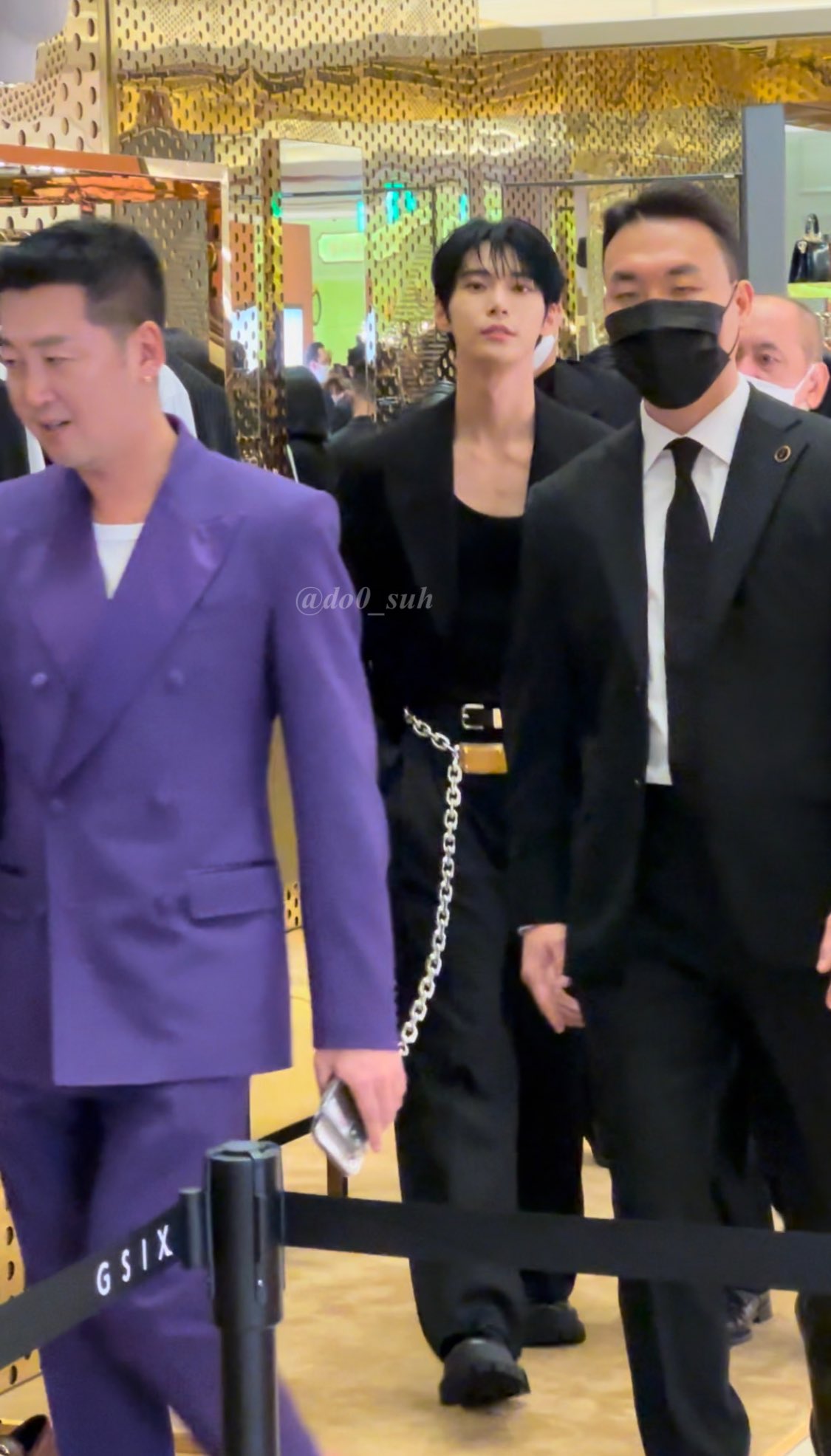 [잡담] 도영 얼굴 진짜 작닼ㅋㅋ부럽... - 인스티즈(instiz) 연예 카테고리