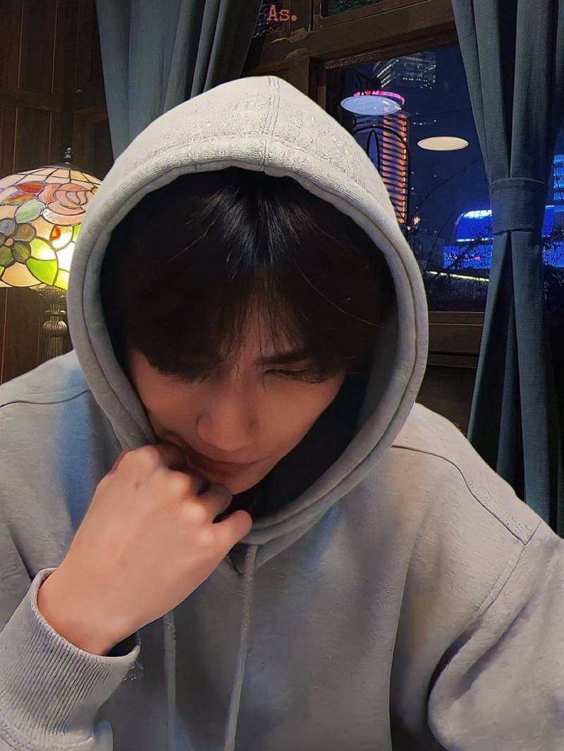 꾸안꾸로 잘 입는 것 같은 DKZ 경윤 사복 패션 - 인스티즈(instiz) 이슈 카테고리