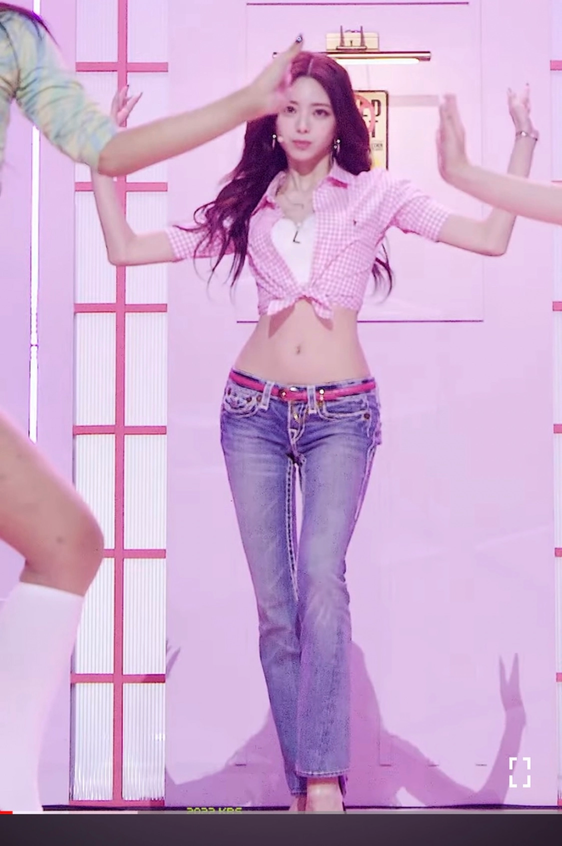 [잡담] 근데 유나 유고걸 바지 ㄹㅇ 그때 돌청인데? ㅋㅋㅋㅋㅋㅋ - 인스티즈(instiz) 연예 카테고리