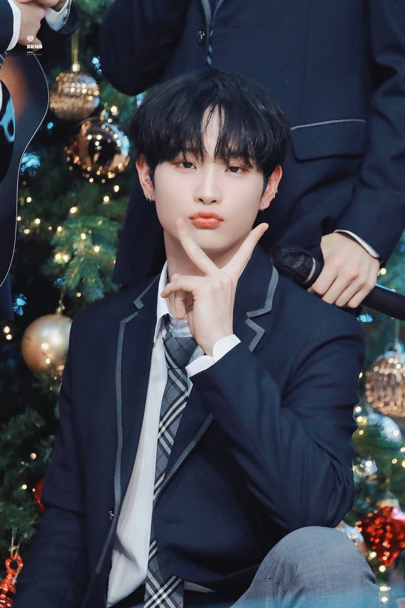 2023년에 성인 된 DKZ 막내 기석 - 인스티즈(instiz) 인티포털 카테고리