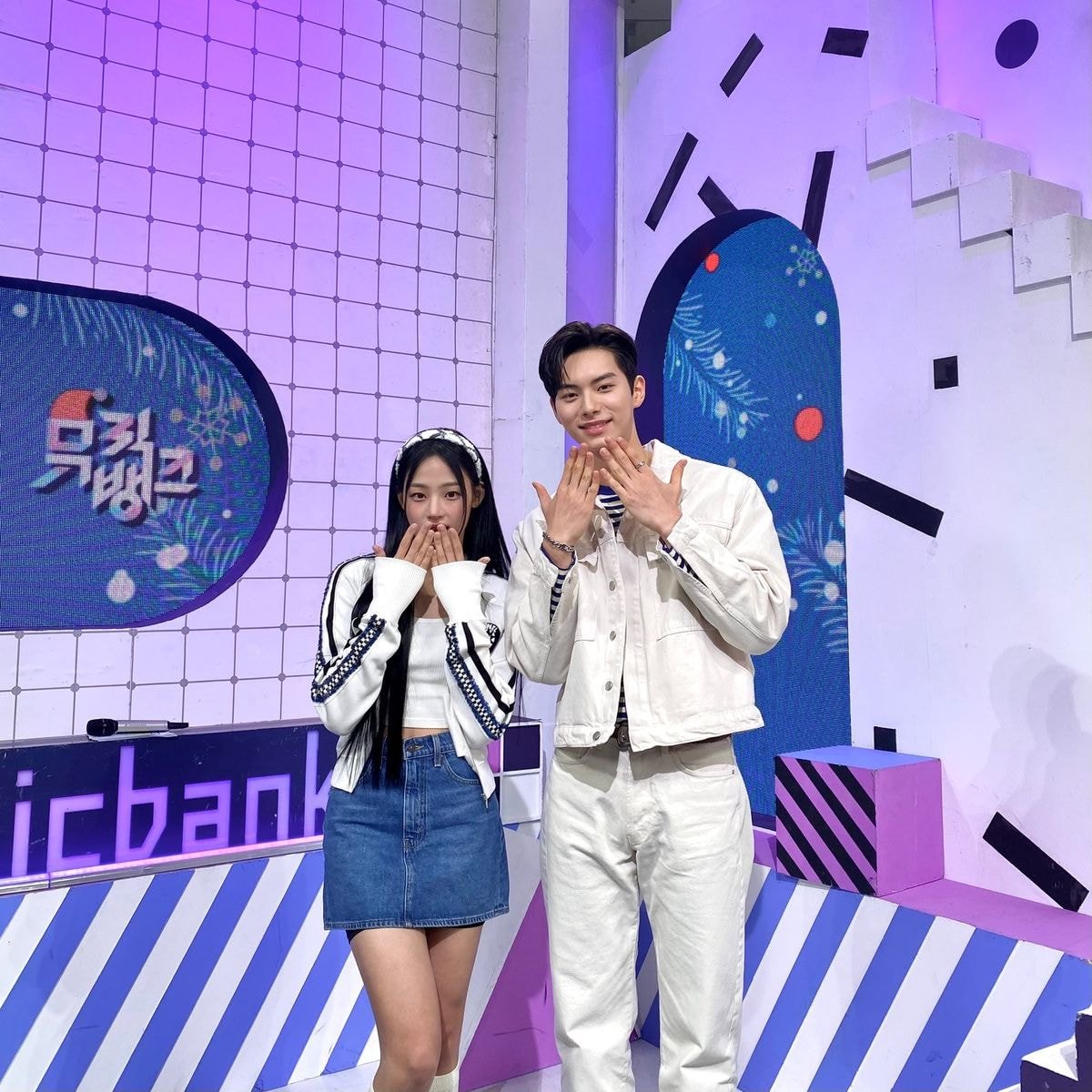 [잡담] 이번주 뮤뱅 MC 투샷 - 인스티즈(instiz) 연예 카테고리