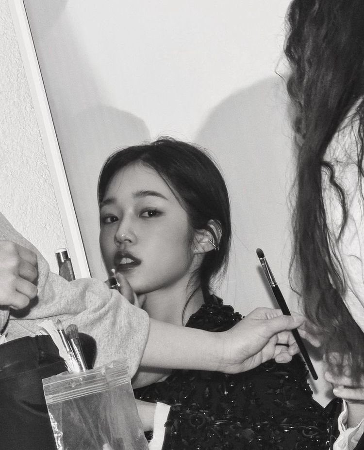 [잡담] 노윤서 너무 좋아서 사진 모으는중.. - 인스티즈(instiz) 드영배 카테고리