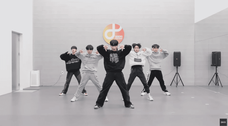 팬콘 때 췄던 커버 댄스 올려준 DKZ - 인스티즈(instiz) 인티포털 카테고리