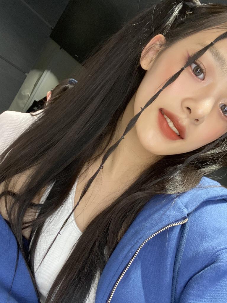 [잡담] 뉴진스 민지 ㅁ쌩얼 VS 풀메 - 인스티즈(instiz) (K)POP/예능 카테고리