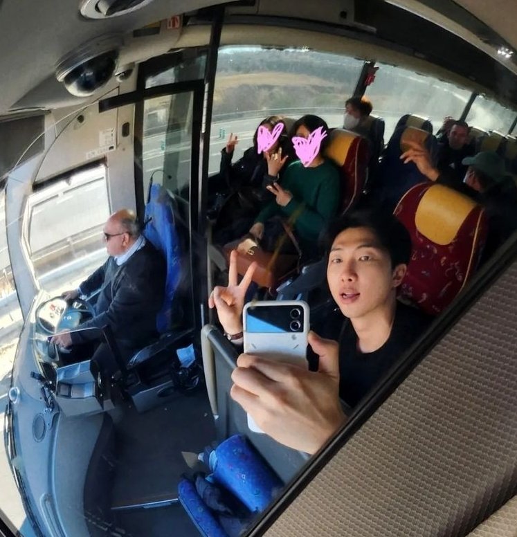 [잡담] 와 방탄 알엠 인스타에 가족여행 사진 더 올라왔는데 너무 좋다 - 인스티즈(instiz) (K)POP/예능 카테고리