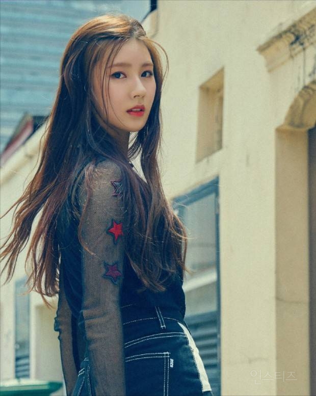 데뷔 직후 쫀드기 때문에 매일 부어 있었다던 여돌 - 인스티즈(instiz) 인티포털 카테고리