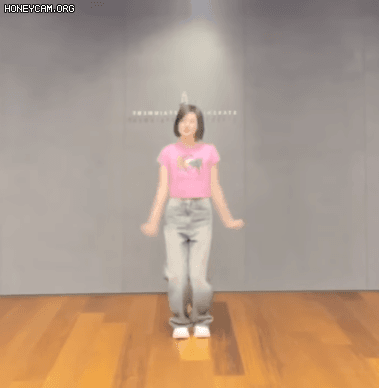 최근 걸그룹 히트곡 춤추는 아이브 가을 .gif - 인스티즈(instiz) 인티포털 카테고리