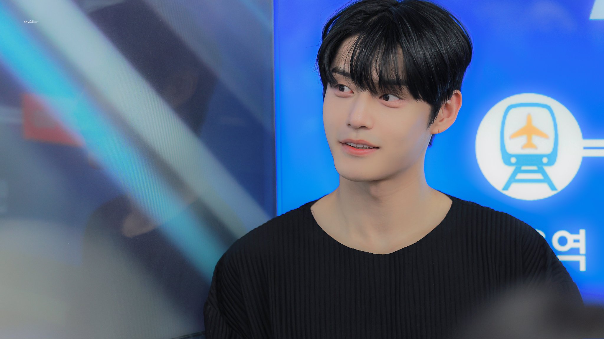 [잡담] 와 만우절에 풀린 김지웅 지광 고화질들 봐.. - 인스티즈(instiz) (K)POP/예능 카테고리