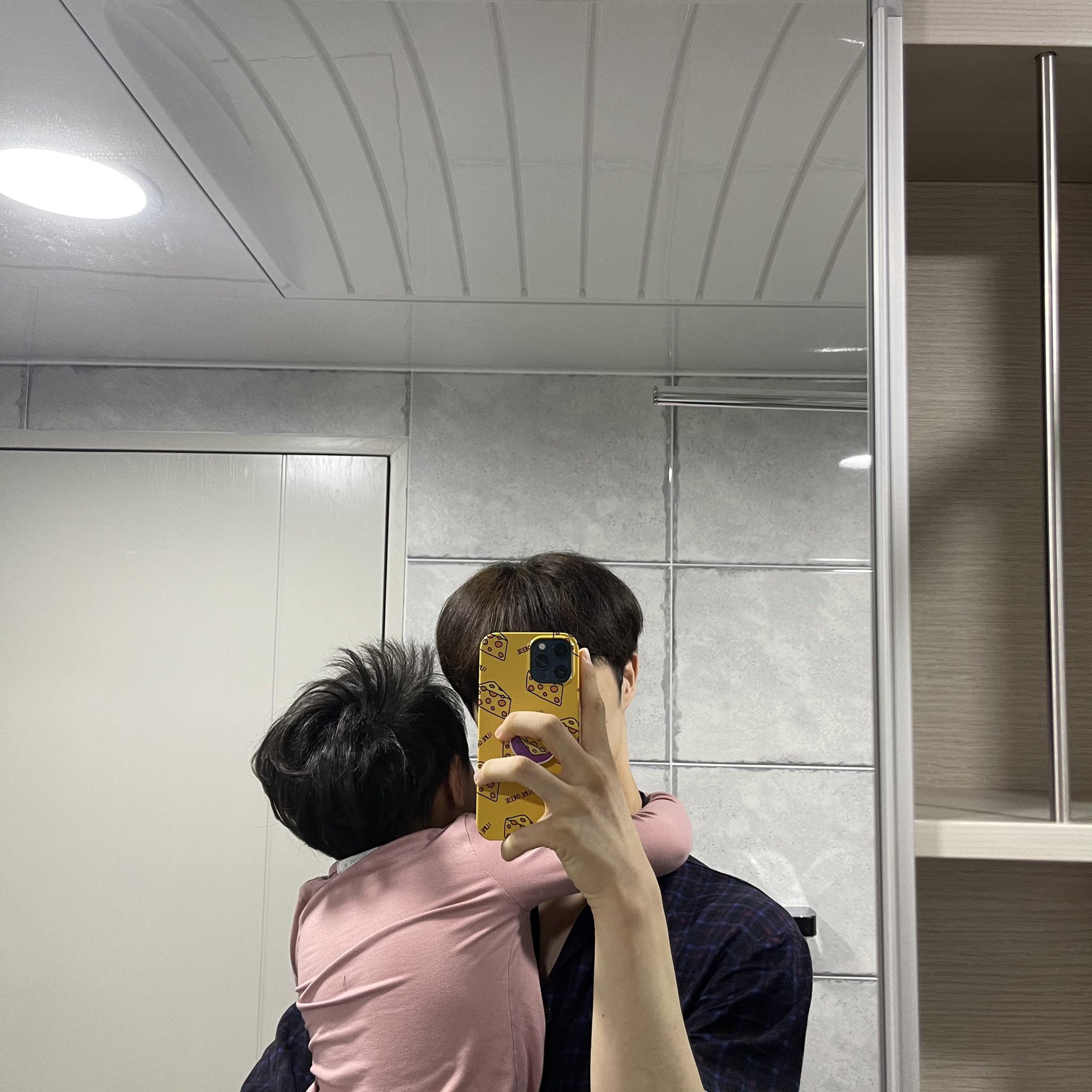 [잡담] 16년생 막내동생 놀아주는 CIX 현석 - 인스티즈(instiz) (K)POP/예능 카테고리