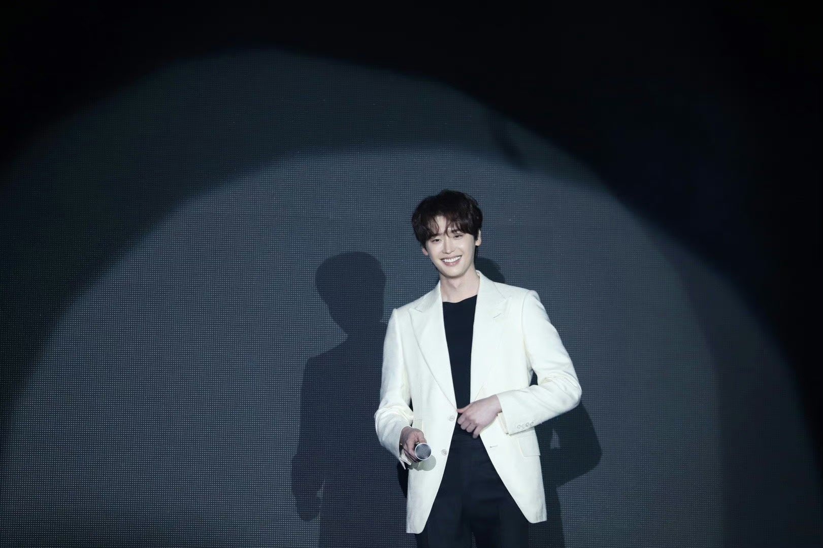 잡담 이종석 웃는거 왤케 이쁘냐고 인스티즈instiz 드영배 카테고리