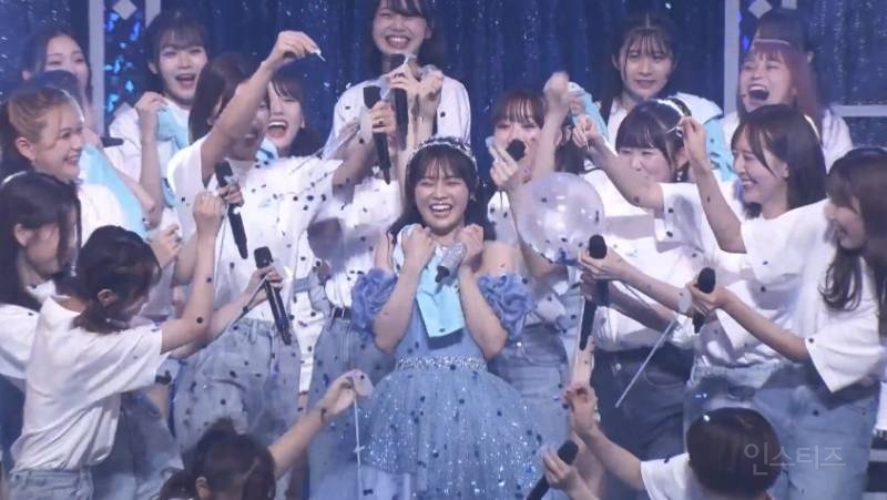 HKT48 1기생 모토무라 아오이 졸업드레스 - 인스티즈(instiz) 이슈 카테고리