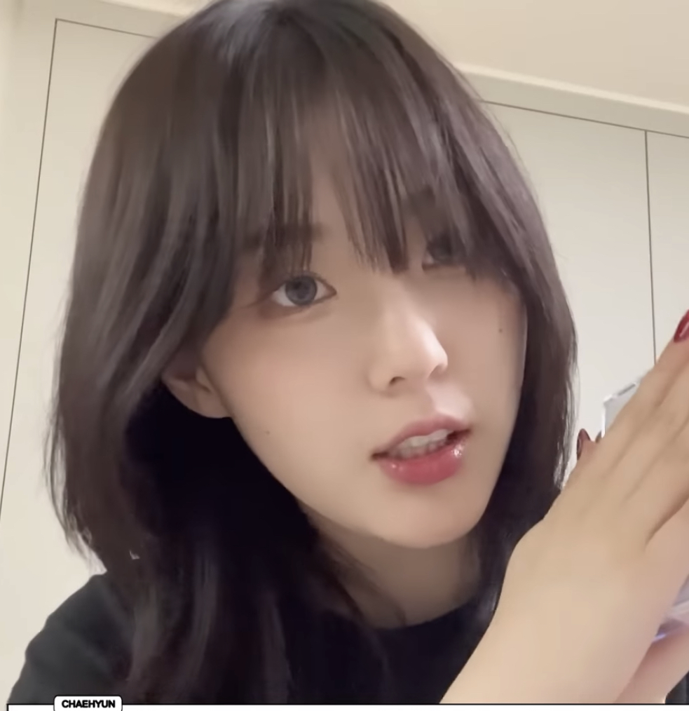 [잡담] 케플러 채현은 장발 안어울리는거 같아 - 인스티즈(instiz) 연예 카테고리