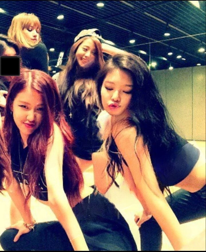 [잡담] 와이지 블핑 연습생 영상 풀어줘라🙏 - 인스티즈(instiz) 연예 카테고리