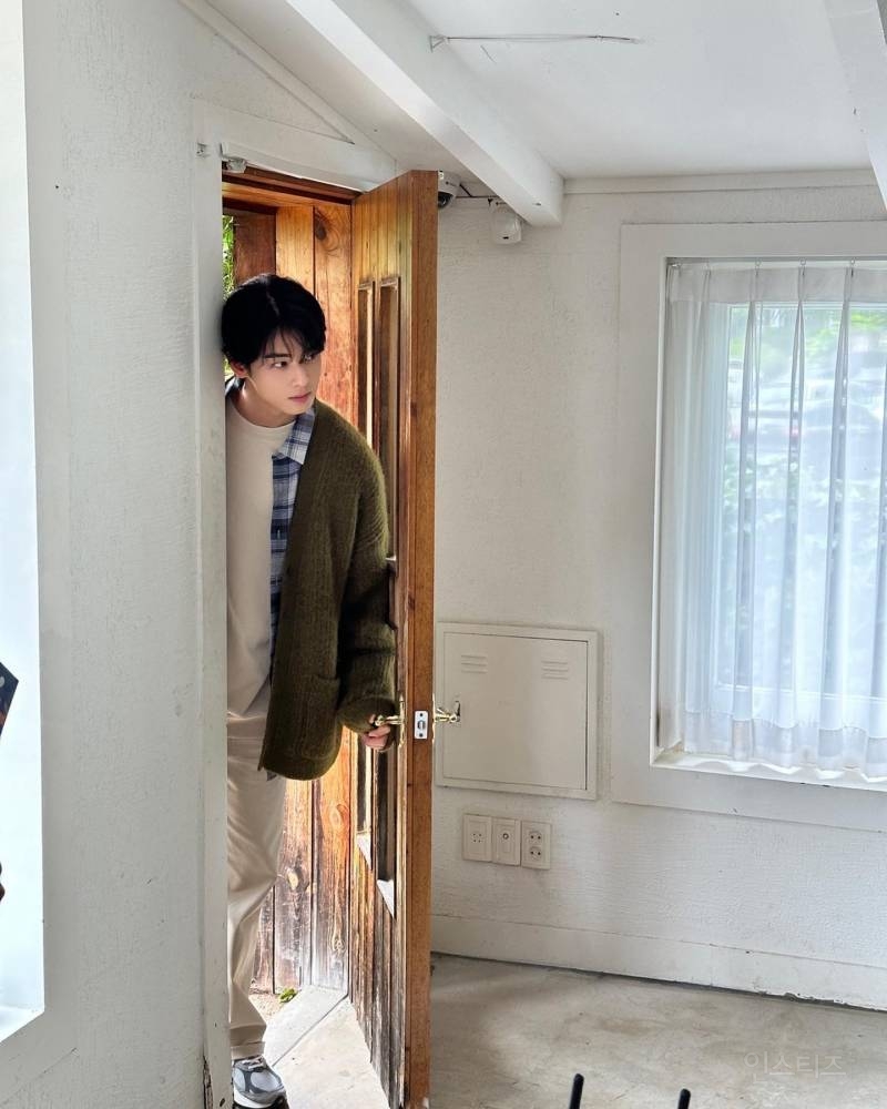 차은우 인스타그램 업로드 jpg. (ft. 지오다노) - 인스티즈(instiz) 이슈 카테고리