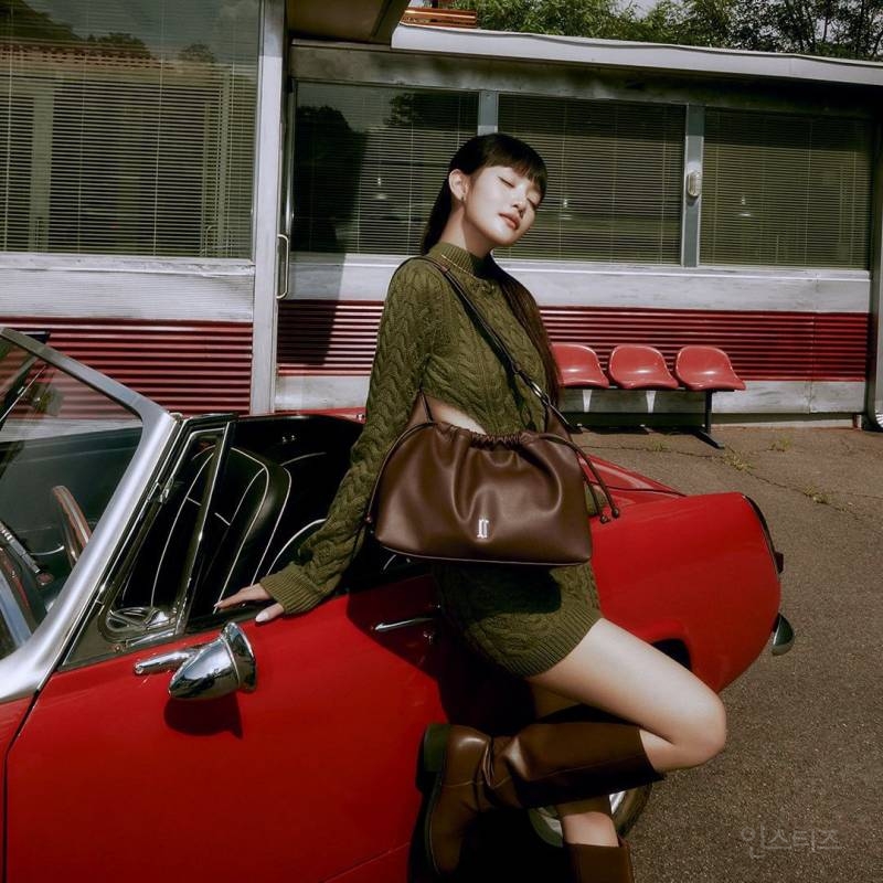 반응 좋은 아이들 미연 민니 제이에스티나 핸드백 23 FW 화보.jpg - 인스티즈(instiz) 이슈 카테고리