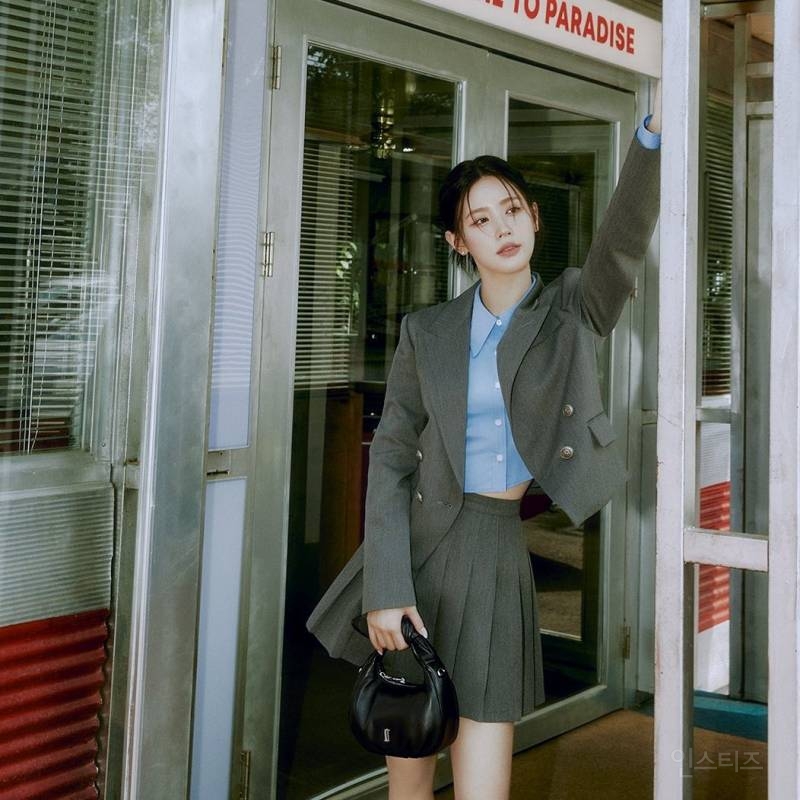 반응 좋은 아이들 미연 민니 제이에스티나 핸드백 23 FW 화보.jpg - 인스티즈(instiz) 이슈 카테고리