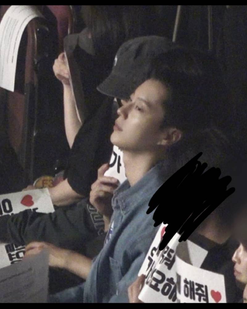 오늘자 사우디아라비아 케이콘 mc 윤두준 얼굴 - 인스티즈(instiz) 이슈 카테고리