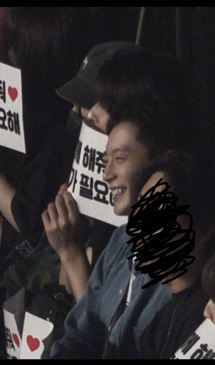 오늘자 사우디아라비아 케이콘 mc 윤두준 얼굴 - 인스티즈(instiz) 이슈 카테고리