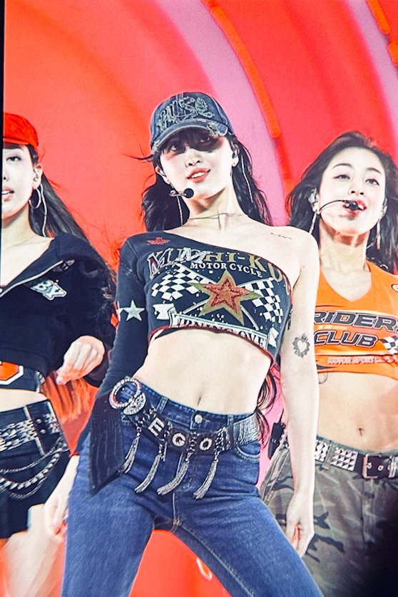 [잡담] 얘들아 모모 y2k 미쳤음.... - 인스티즈(instiz) 연예 카테고리