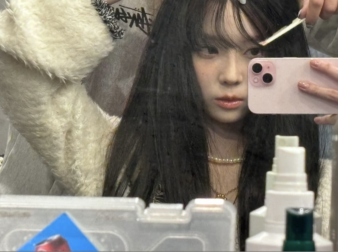 [잡담] 윈터 이 셀카 아이폰15 구매 욕구 생겨 - 인스티즈(instiz) 연예 카테고리