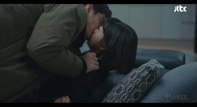 최근 드라마에서 첫 뽀뽀신 찍은 이유미 옹성우 - 인스티즈(instiz) 이슈 카테고리