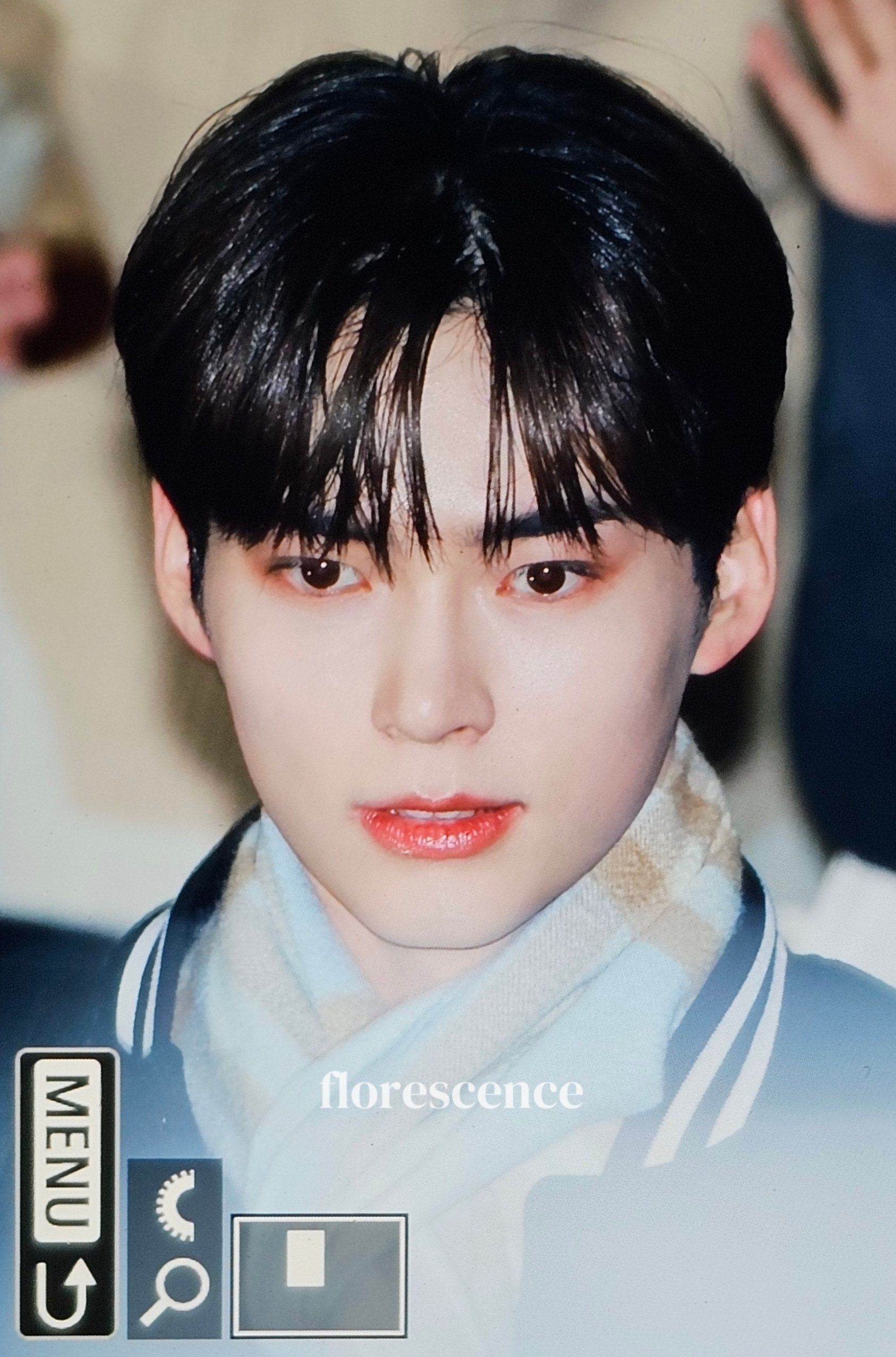 [잡담] 성한빈 겨울되면 목도리 꼭 끼고 다니는 유형일 거 같았는데 인스티즈 Instiz 연예 카테고리