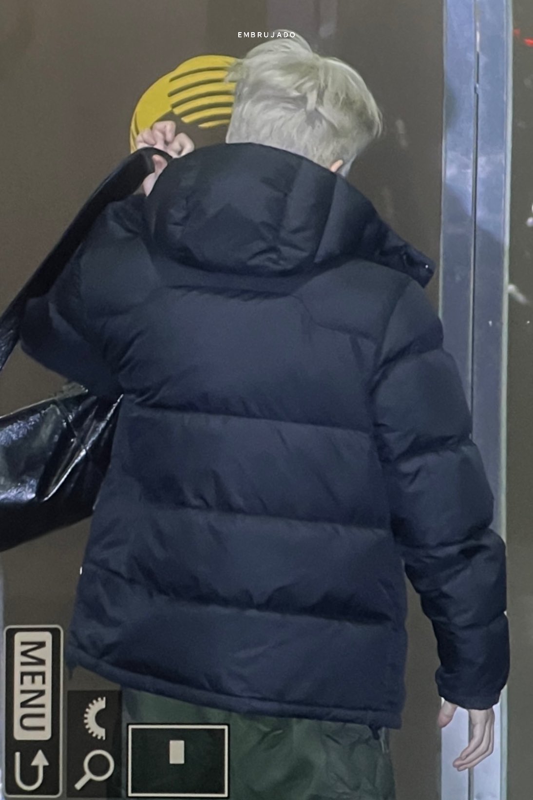 [잡담] nct 마크 오늘자 출근 - 인스티즈(instiz) 연예 카테고리