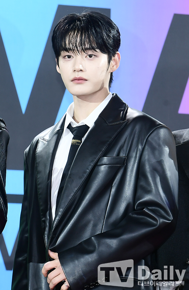 [잡담] 김지웅 MMA 레드 카펫 사진 - 인스티즈(instiz) 연예 카테고리