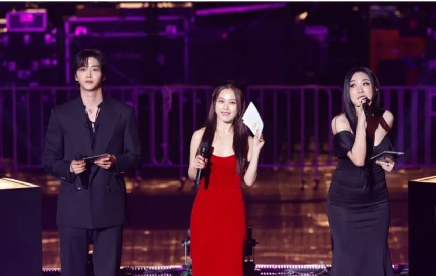 [잡담] 가축제 일본 로운 고민시 이영지 mc샷 - 인스티즈(instiz) 연예 카테고리