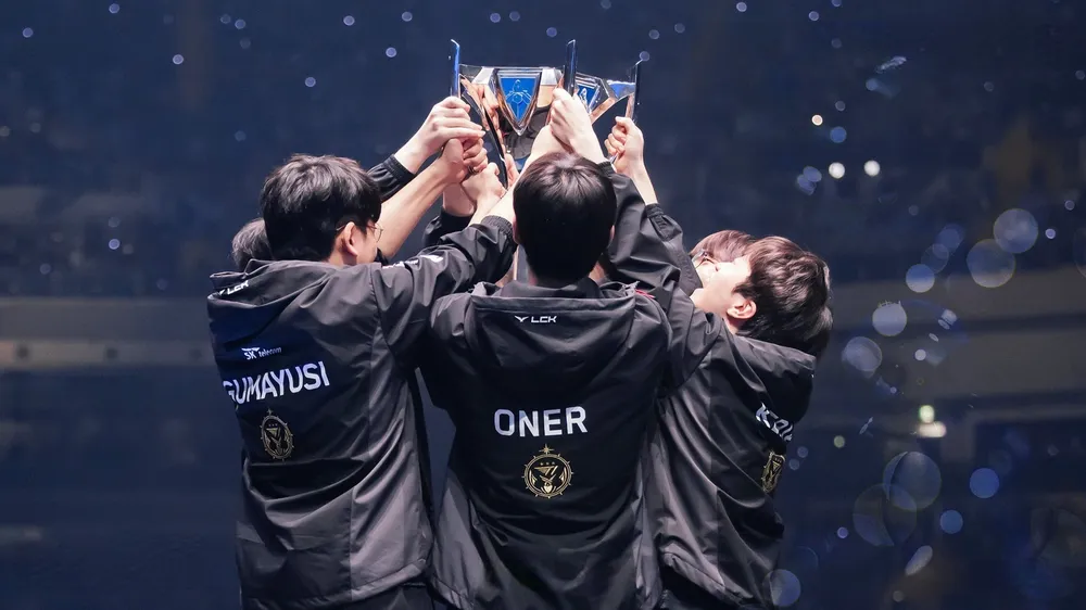 올해 페이커와 T1의 우승 서사가 역대급 화제가 된 이유(스압).txt - 인스티즈(instiz) 이슈 카테고리