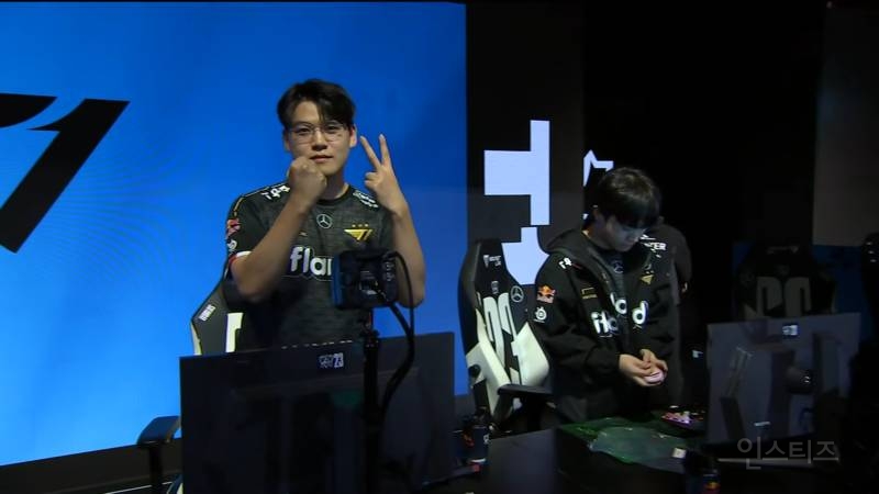 올해 페이커와 T1의 우승 서사가 역대급 화제가 된 이유(스압).txt - 인스티즈(instiz) 이슈 카테고리