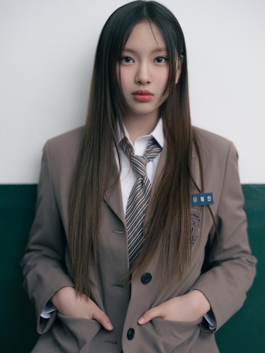 [정보/소식] 뉴진스 교복 개인샷 2023ver - 인스티즈(instiz) 연예 카테고리