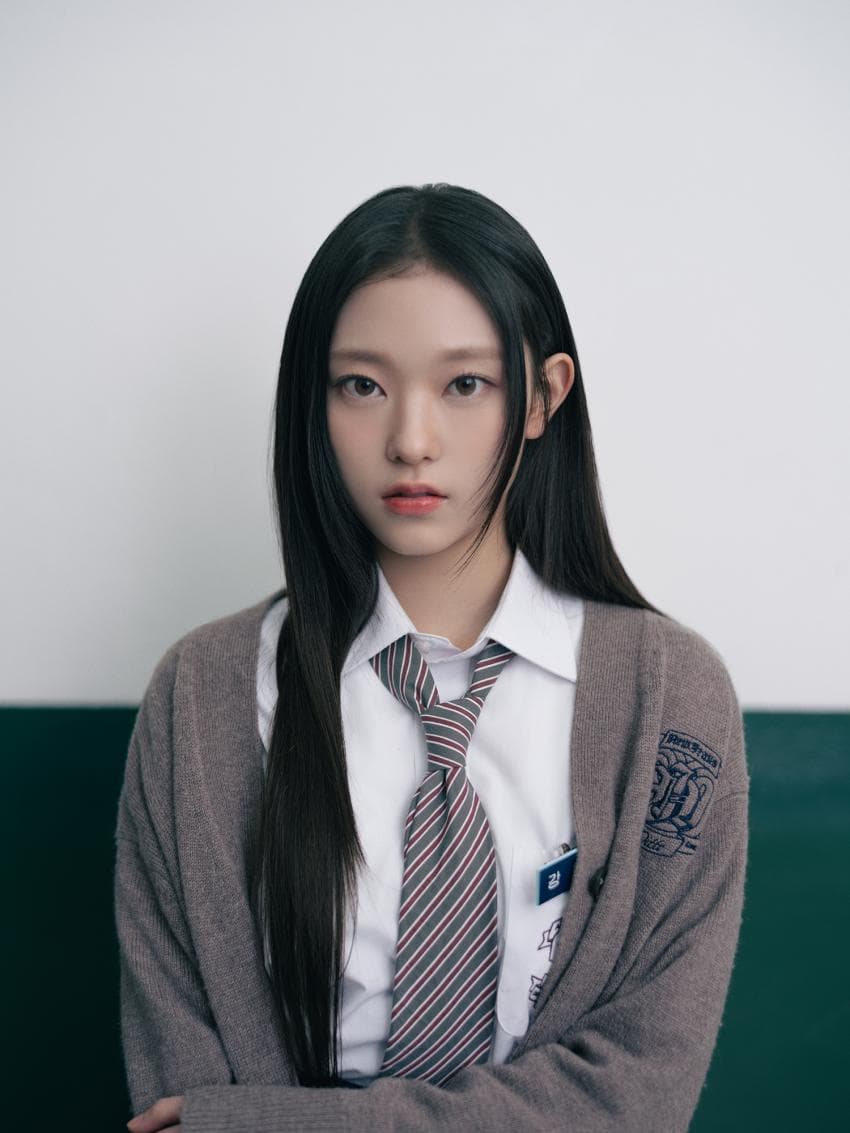 [정보/소식] 뉴진스 교복 개인샷 2023ver - 인스티즈(instiz) 연예 카테고리