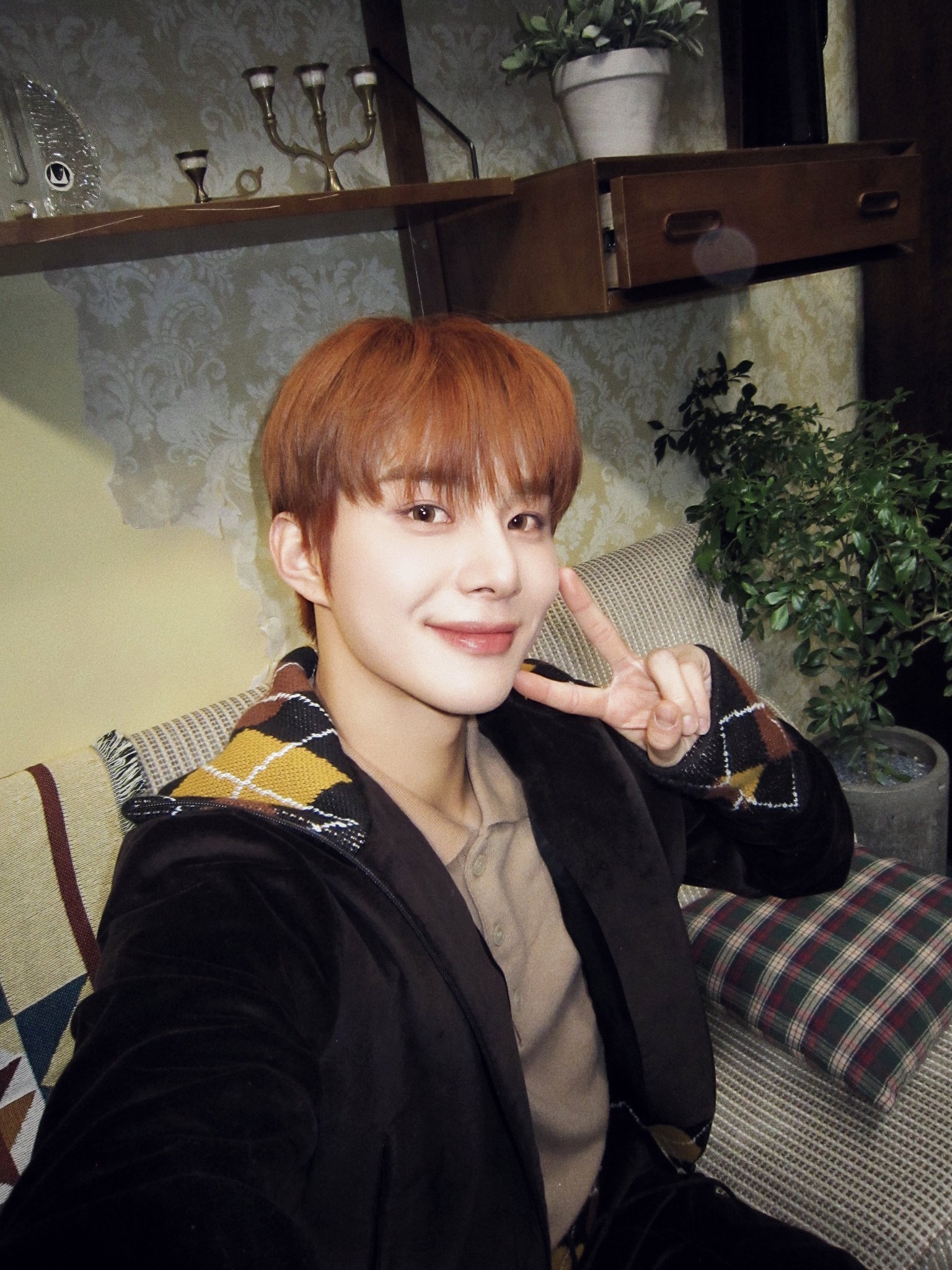 [잡담] NCT 정우 페리페라 모델인 거 이해완 - 인스티즈(instiz) 연예 카테고리