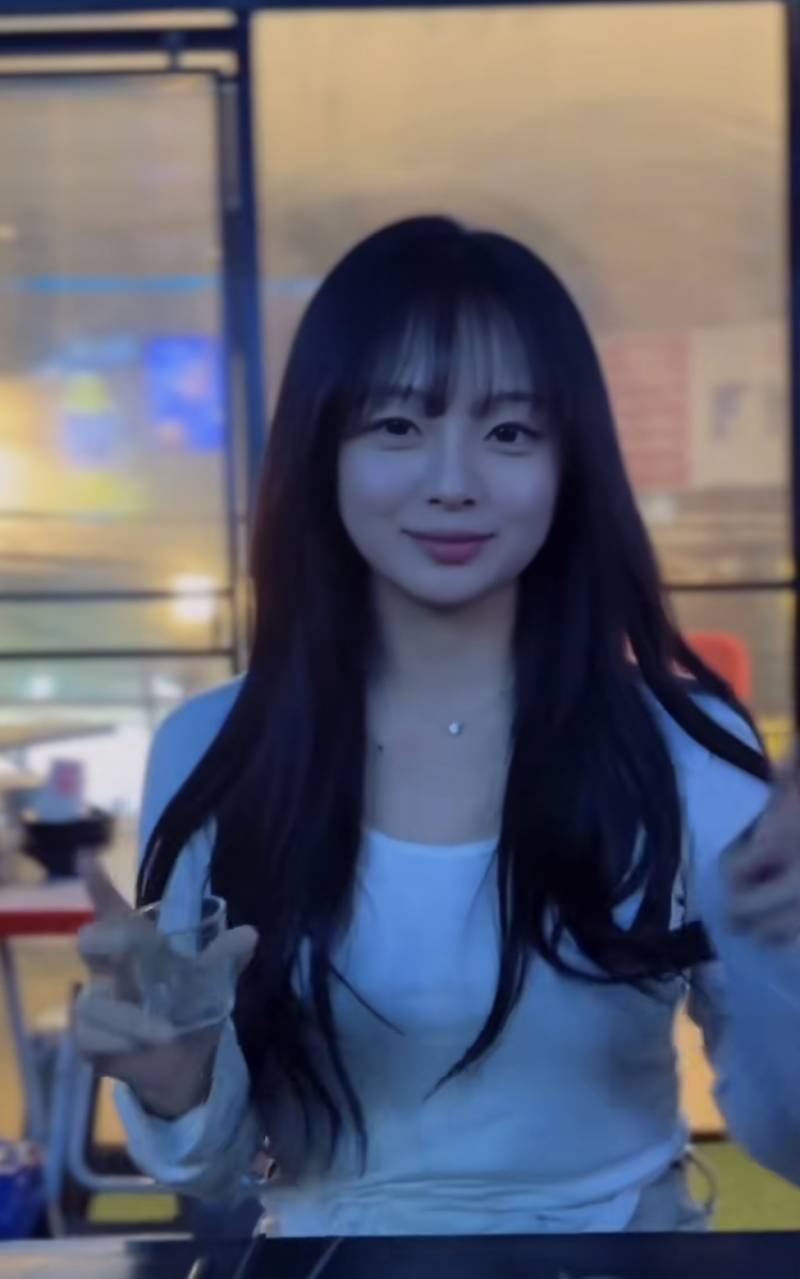 [잡담] 익들아 이런 자연스러운머리도 다 고데기야? - 인스티즈(instiz) 일상 카테고리