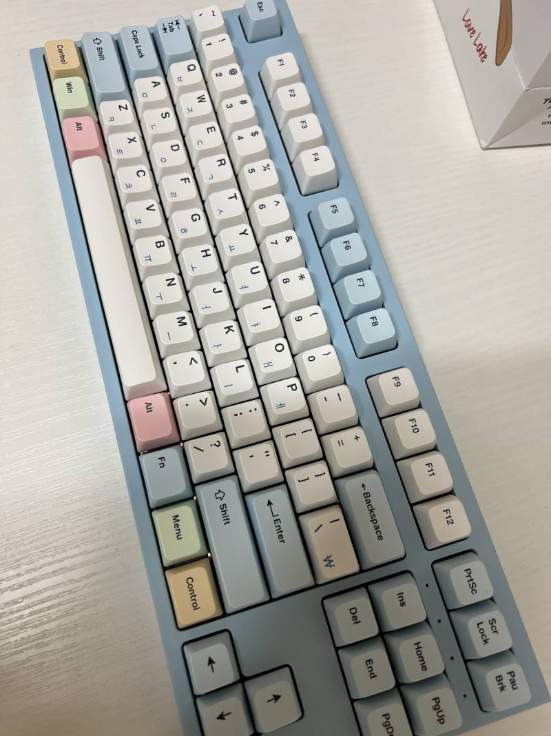[잡담] 하늘색 저소음 키보드 샀다아아아 - 인스티즈(instiz) 일상 카테고리