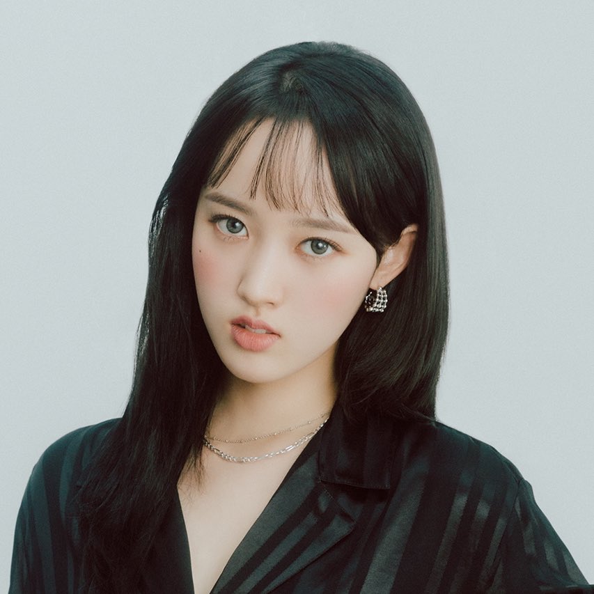 [잡담] 못 지나가요 vs 모찌 나가요 - 인스티즈(instiz) 연예 카테고리